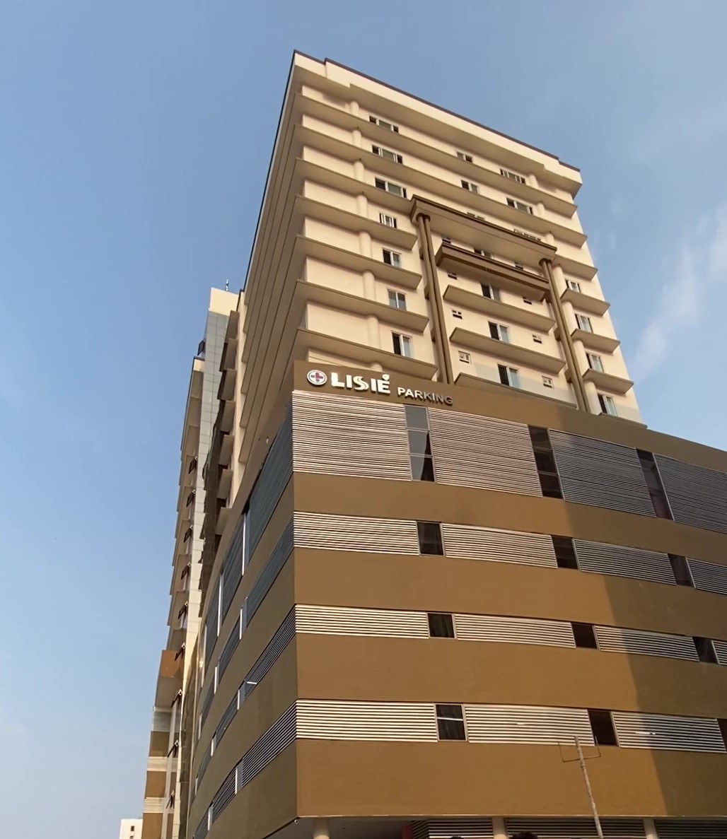 LISIE HOSPITAL PARKING CUM RESIDENTIAL BUILDING - Hostech