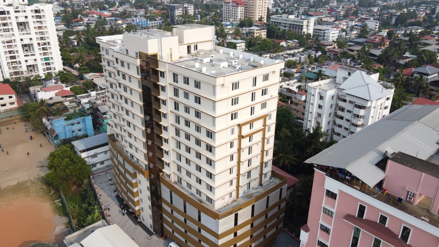 LISIE HOSPITAL PARKING CUM RESIDENTIAL BUILDING - Hostech